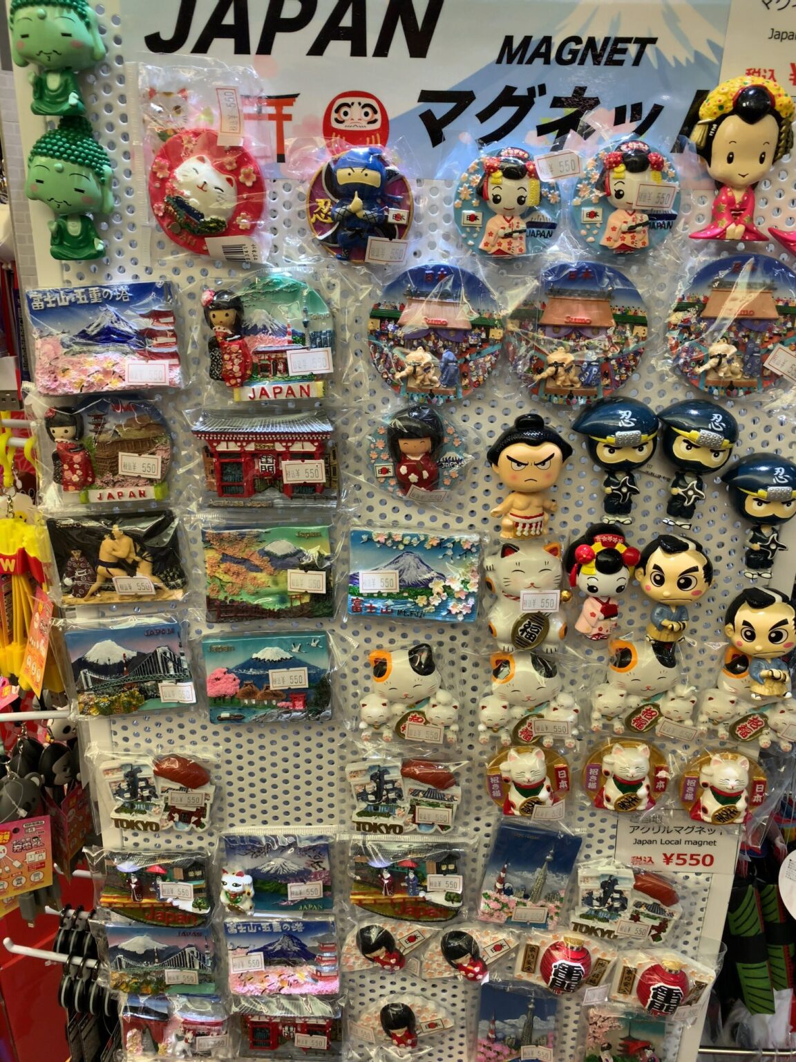 成田空港のコンビニ：第1・2・3ターミナルの店舗の場所やサービスを紹介 - Culturize